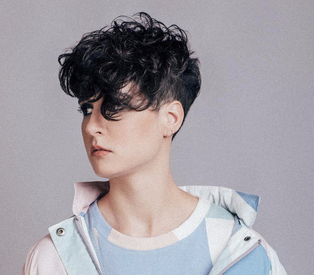 Isaura Lança ‘Closer’ – esQrever